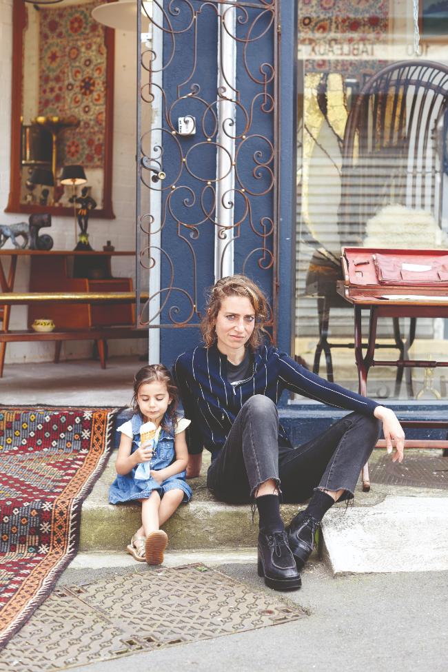 People of Puces: the Antique Sellers of Paris - France Today
